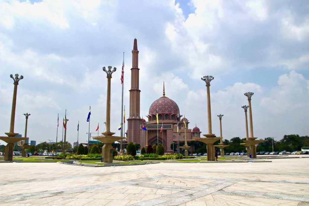 Visiter Putrajaya en 1 jour : une ville moderne près de Kuala Lumpur